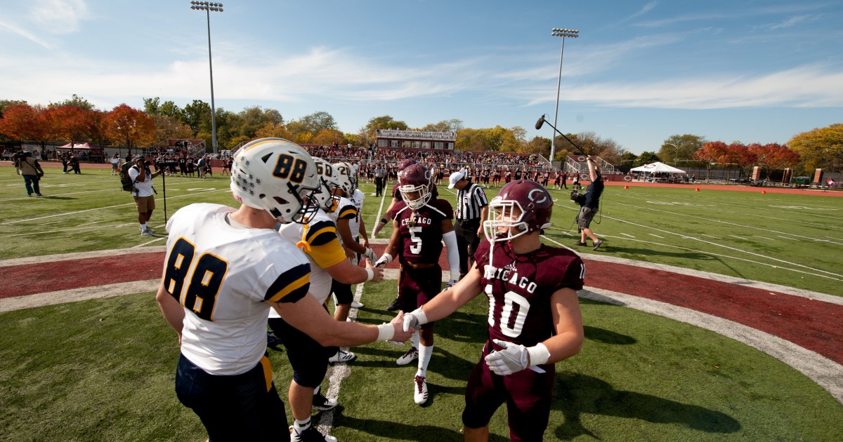 Sports Illustrated features Maroons in an article on Chicago football ...