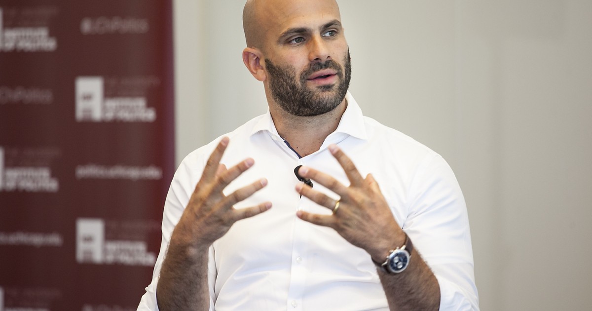 From Hyde Park to the White House: Earth Day with Sam Kass (AB '04 ...